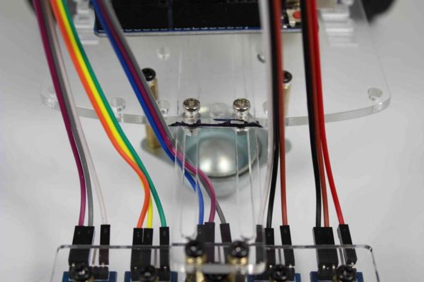 Robot seguidor de línea para Arduino - EcuaRobot